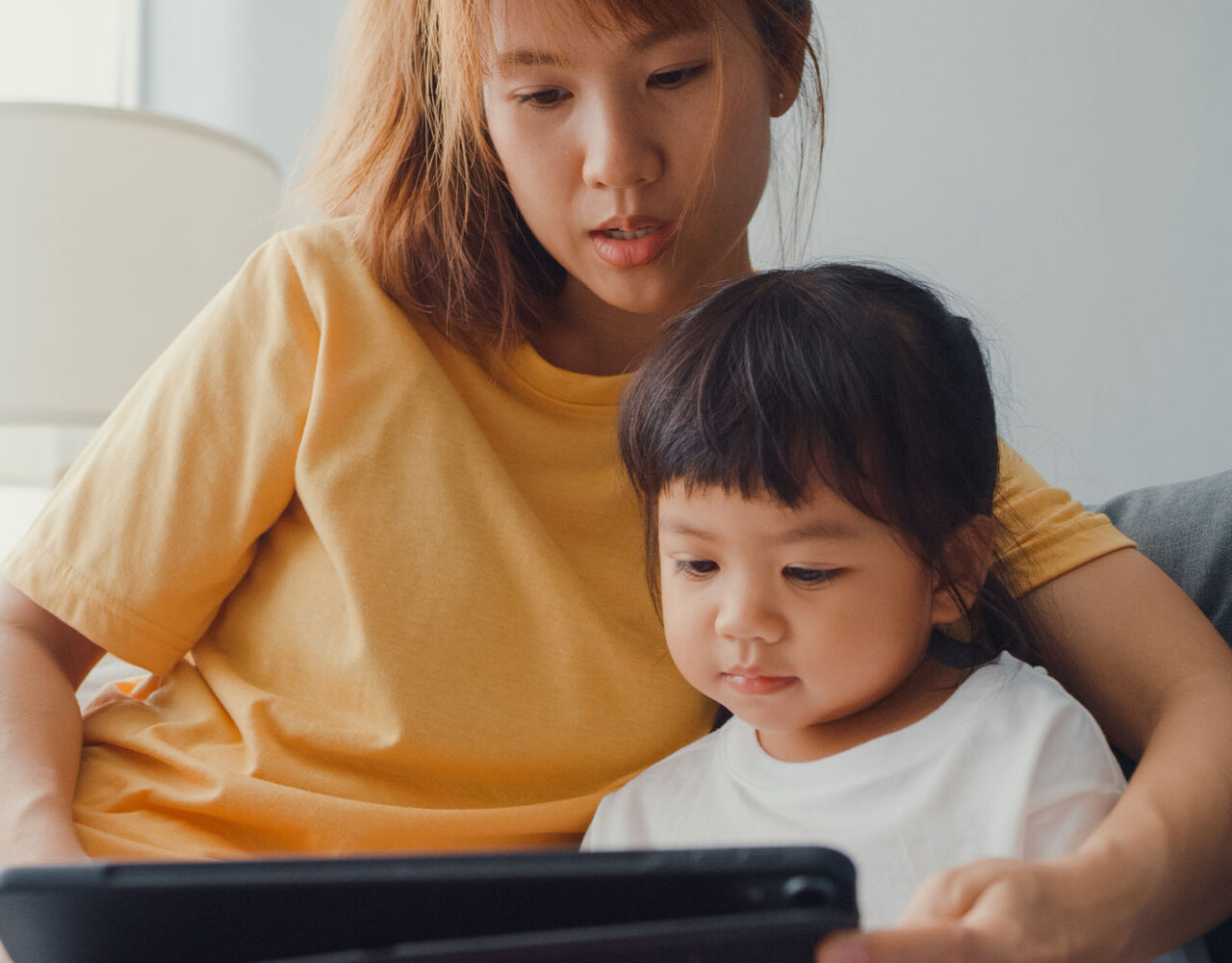 How to Manage Gadget Use in the Family, Minus the Fights