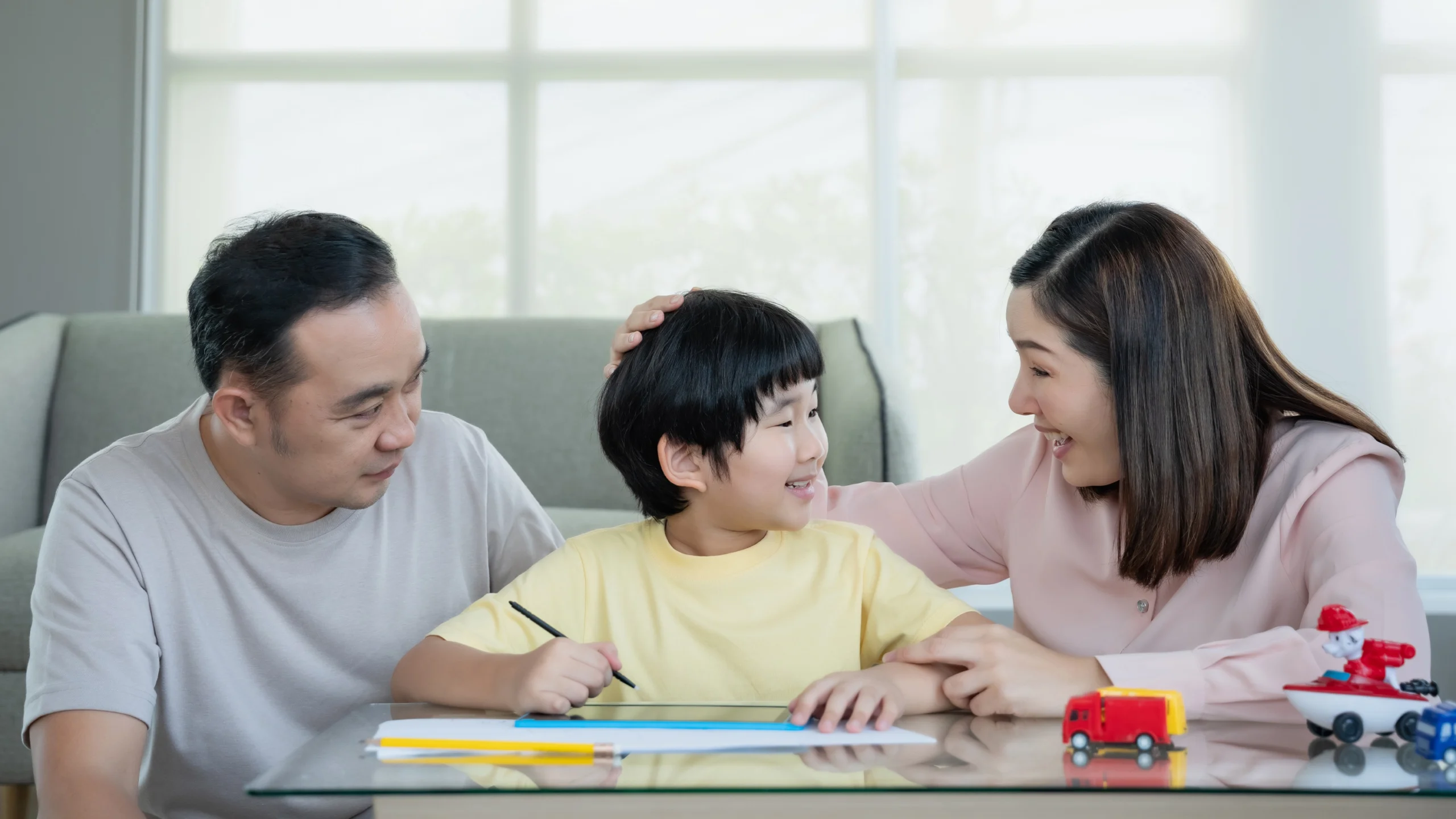 Bilingual Parenting Tips: Balancing Kids' English and Filipino
