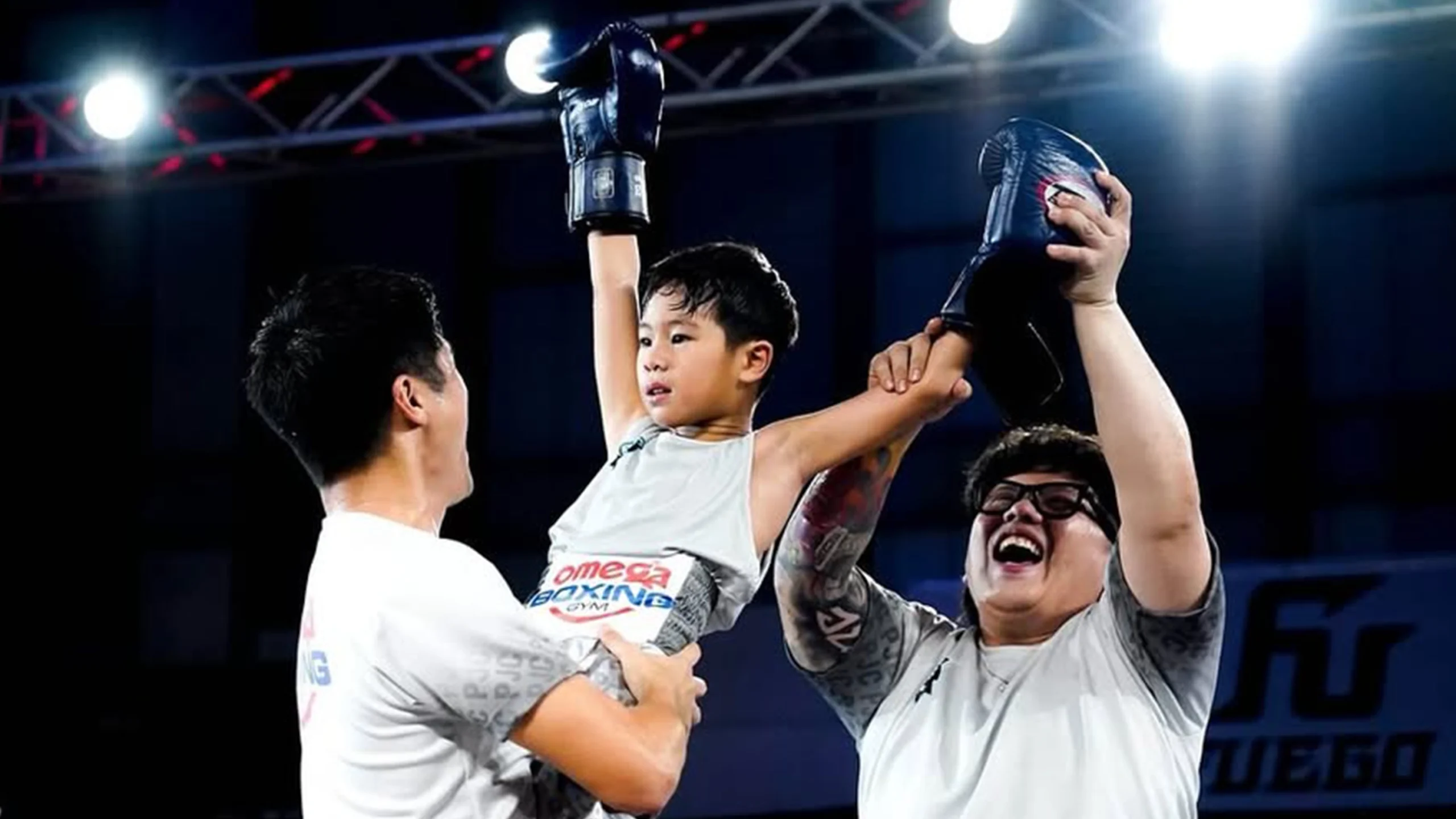 Kaye Abad and Paul Jake Castillo Cheer on Son's Boxing Debut